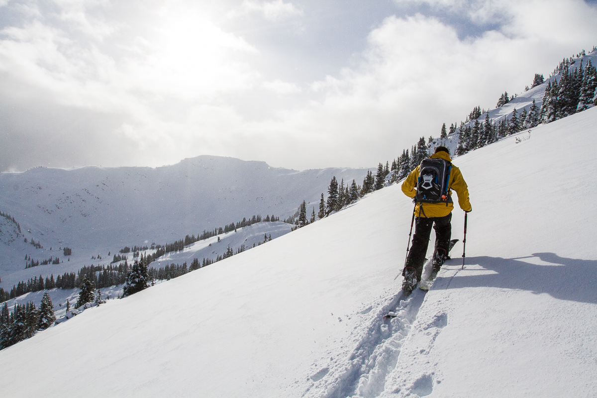 Splitboarding 101 – A Beginner’s Gear Guide – Biglines